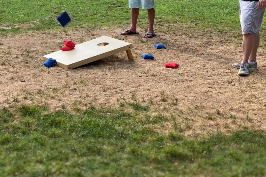 20 Basic Cornhole Tips For Beginners